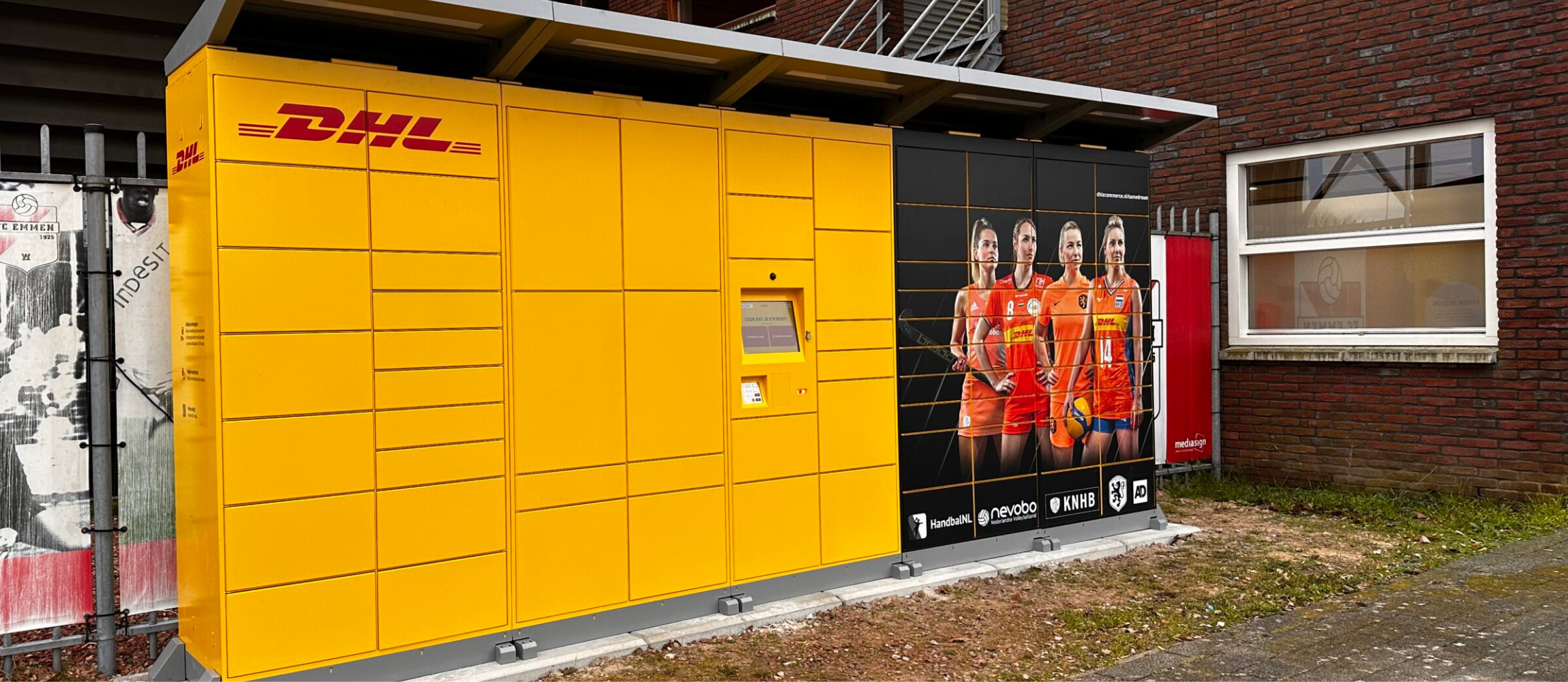 Nu ook DHL pakketautomaat bij Stadion De Oude Meerdijk in Emmen | DHL ...